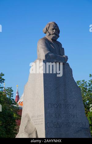 Statue of Karl Marx, Moscow, Russia Stock Photo - Alamy
