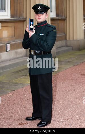Rifleman Reece Terry from The Rifles Regiment who received a Queen's ...