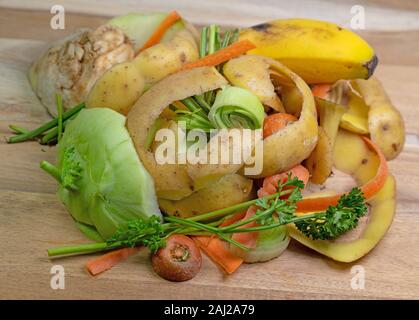 Biowaste in the kitchen, close-up Stock Photo - Alamy
