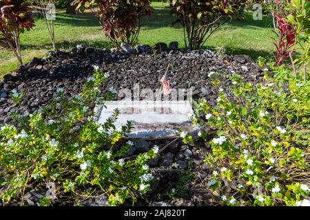 Puuiki Cemetery, Kipahulu Point Park Stock Photo - Alamy