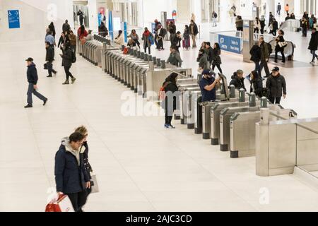Path Station Entrance, The Oculus Inside the World Trade Center ...
