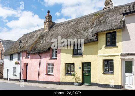 Period cottages, Bridge Street, Hatherleigh, Devon, England, United ...