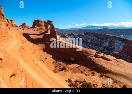 The Delicate Arch, famous orange rock formation in Arches National Park ...