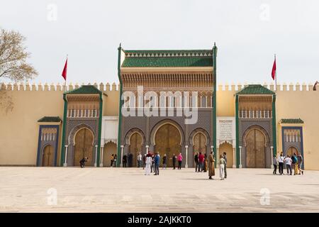 Front gates of the Royal Palace - Dar al-Makhzen (Fes, Kingdom of ...