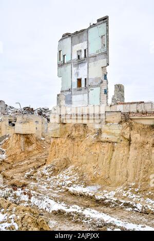 The remains of concrete walls of the building after the explosion Stock ...