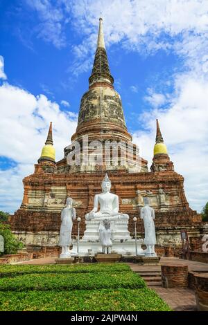 Beautiful scene of Wat Yai Chai Mongkhon (or Mongkhol), Ayuthaya ...