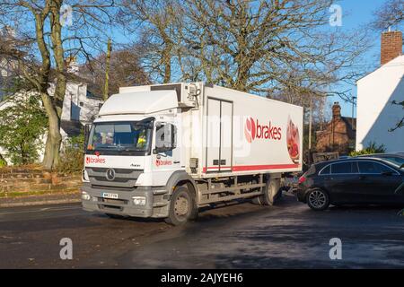 A Brakes food delivery lorry in central London powered by Shell GTL ...