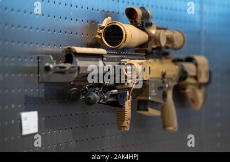 Self-loading rifle Heckler & Koch HK 41,.308 cal,no.001321J.Mirror-like ...