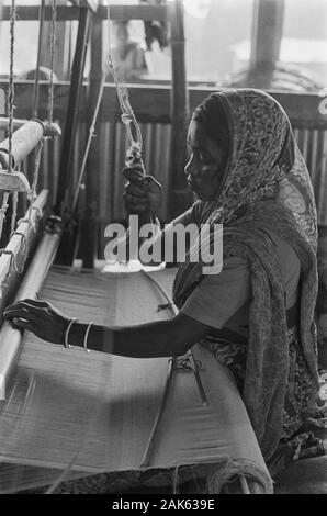 Weaving project, Kathira Stock Photo - Alamy