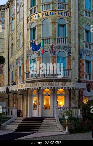 Grande Albergo Ausonia Hungaria, hotel accommodation, Lido, Venice ...