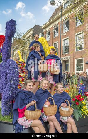 Holland, Lisse, Sassenheim, April Flower Festival, , a float showing ...