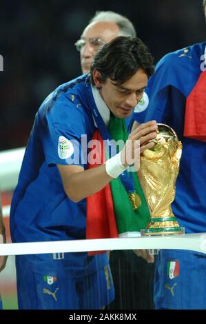 Award ceremony, team photo, team, team photo Berlin with trophy, cup ...