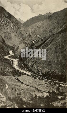 Urubamba River, Urubamba River Valley, Cordillera de Vilcabamba, Sacred ...