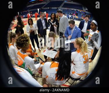 Tennessee head coach Kellie Harper watches play with assistant coach ...