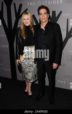 Los Angeles, CA. 9th Jan, 2020. Tracy Posner Ward, Burt Ward, Melody ...