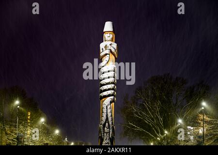 Musqueam totem Pole carved by artist, Brent Sparrow Jr., relates ...