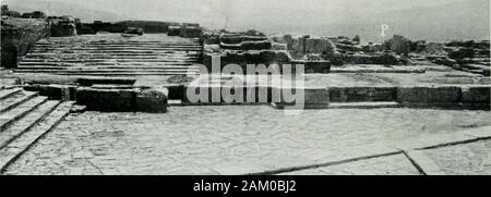 The palaces of Crete and their builders Stock Photo - Alamy