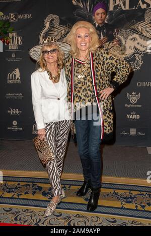 Rena Bilsbury, Birgit Berger, beim 5. Public Viewing zum Start von "Ich ...