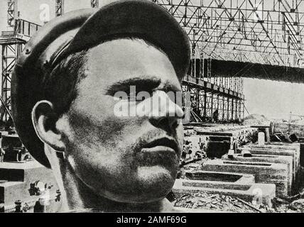 Soviet propaganda poster Shock-worker movement, Russia 1930 Stock Photo ...
