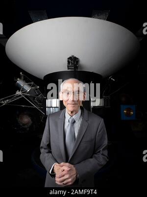 Dr. Ed Stone at JPL in California with a model of the Voyger spacecraft ...