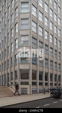 The Economist Buildings, London designed by Alison and Peter Smithson ...