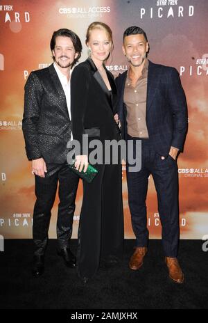 (L-R) Santiago Cabrera and Anna Marcea at the CBS All Access' STAR TREK ...