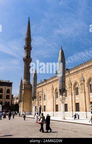 Al-Hussein Mosque, al Husayn msoque, at old Cairo, Islamic area, cairo ...