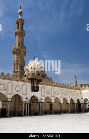 Al-Azhar Mosque, courtyard with corridors, Islamic area of old Cairo ...