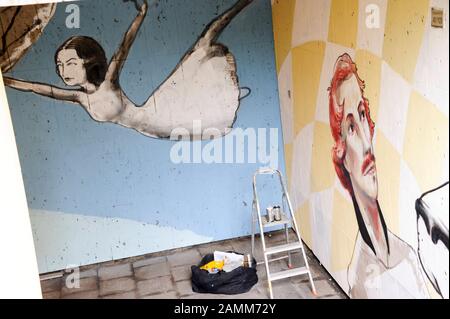 Graffiti artist Loomit (Mathias Köhler) in front of one of his ...