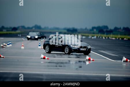 Fürstenfeldbruck / FFB Bruck: BMW Driving Experience on the former air ...