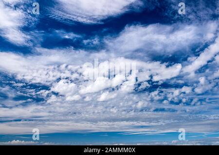 Fair weather Cumulus cloud before blue sky [automated translation ...