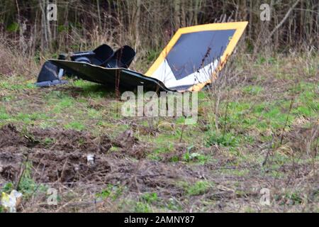 Lyneham, Wiltshire, UK. 14th Jan 2020. Loaded MOD Lorry Crashes into ...