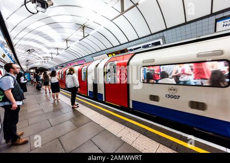 Underground train at the Pimlico station on the Victoria line, London ...