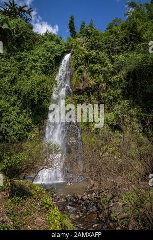 Kaeng Yuy waterfall at Vang Vieng , Laos. Southeast Asia Stock Photo ...