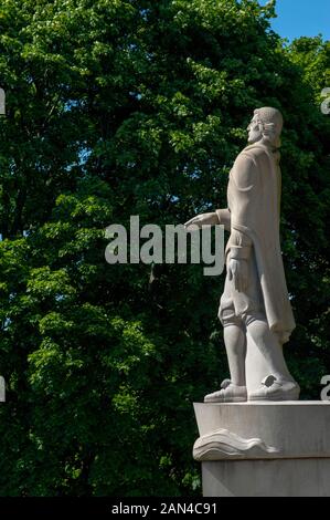 A statue of Roger Williams in the Roger Williams Park in Warwick, Rhode ...