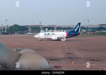 Picture of Sriwijaya Air's Fleet Boeing 737-83N PK-CMU at Soekarno ...