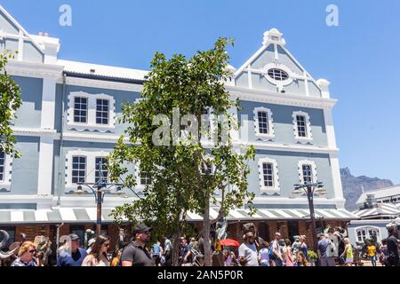 Old Port Captain's Building (1904), Victoria and Alfred Waterfront ...