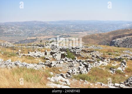 Ancient ruins at Mt. Gerizim National Park near Nablus Stock Photo - Alamy