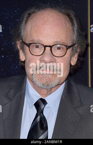 STAR TREK: VOYAGER (TV) ETHAN PHILLIPS STKV 013 Stock Photo - Alamy