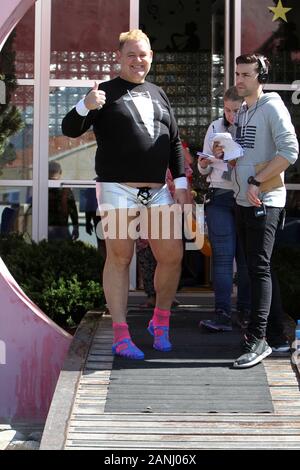 Benidorm series 10 hotting up in spain Tony Maudsley AKA Kenneth Du ...