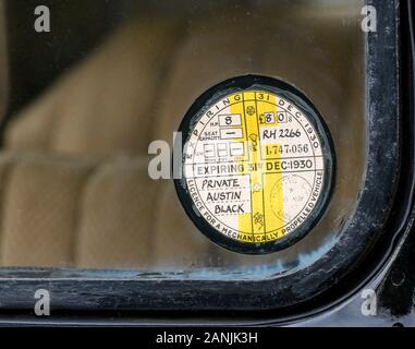 Vintage car tax disc road fund licence from 1927 Stock Photo - Alamy
