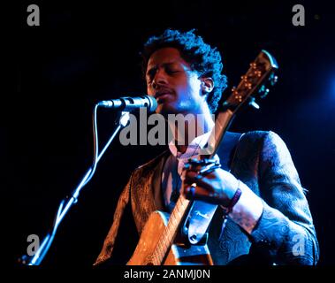 NEW YORK, NY - JANUARY 8: Ernie Beck #7 of the Philadelphia Warriors ...