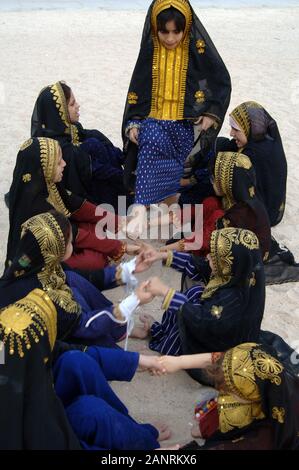 Cultural Festival, group of qatari girls in traditional dress Stock ...