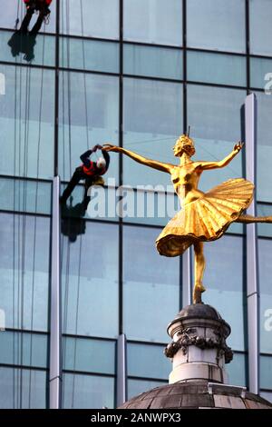 Statue of dancing ballerina Anna Pavlova on top of the Victoria Palace Theatre, Victoria, London ...