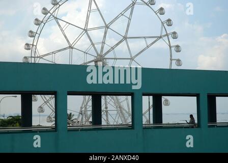 Bridge from the Mall of Asia over the Seaside Boulevard, Pasay, Metro ...