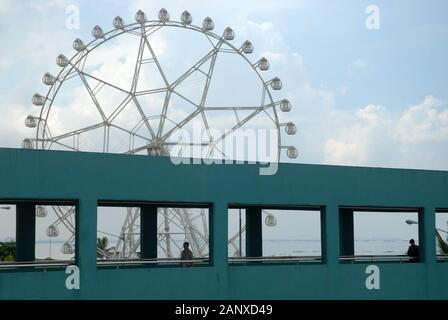 Bridge from the Mall of Asia over the Seaside Boulevard, Pasay, Metro ...