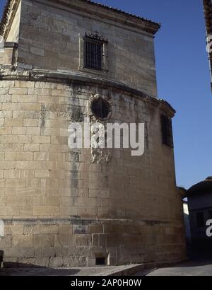 ABSIDE SEMICIRCULAR DE LA IGLESIA DEDICADA A SAN MARTIN OBISPO ...