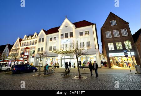 A building with several shops at the citycenter of Husum (Germany), 30 ...