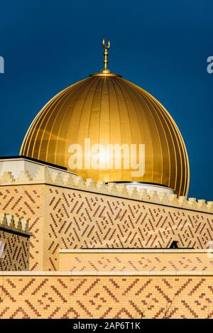 Cambridge Central Mosque Stock Photo - Alamy