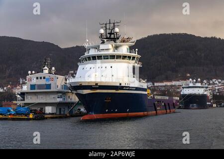 Offshore standby, PSV vessel Island Commander moored at ...